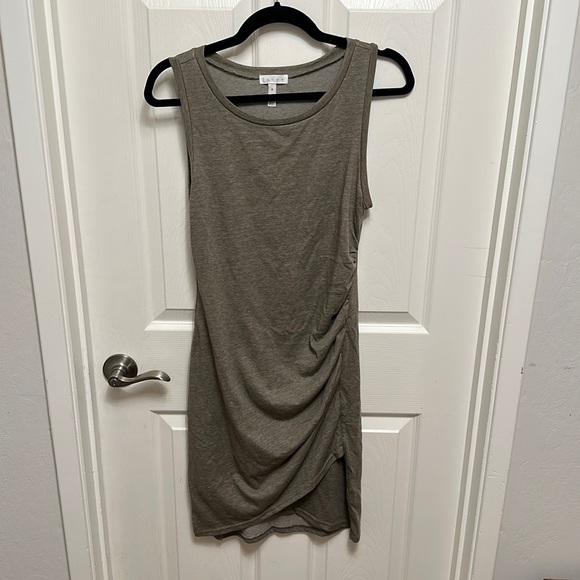 Leith | Dresses | Sleeveless Ruched Dress | Poshmark